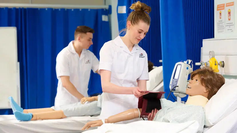 Nursing Associate, FdSc - Higher Apprenticeship