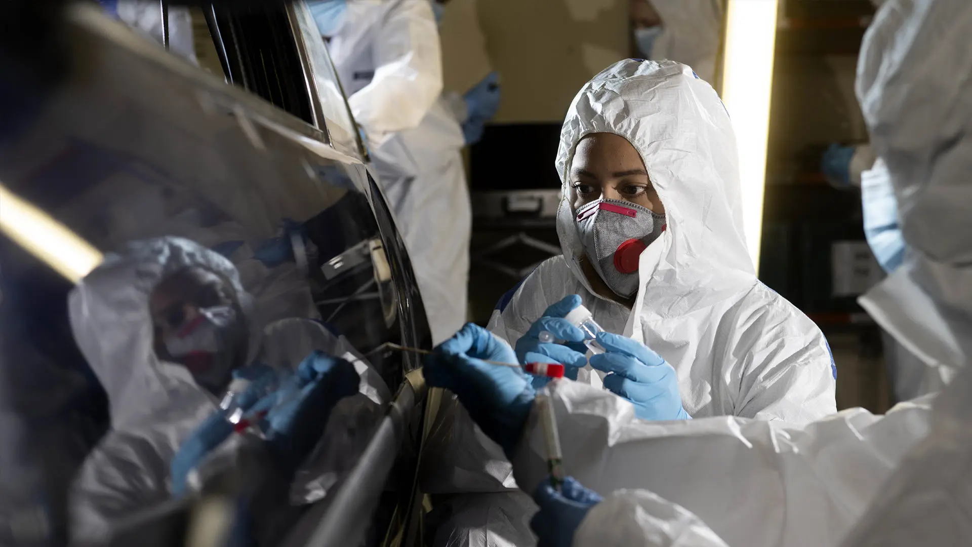 Becoming a Forensic Scientist | Step by Step Guide