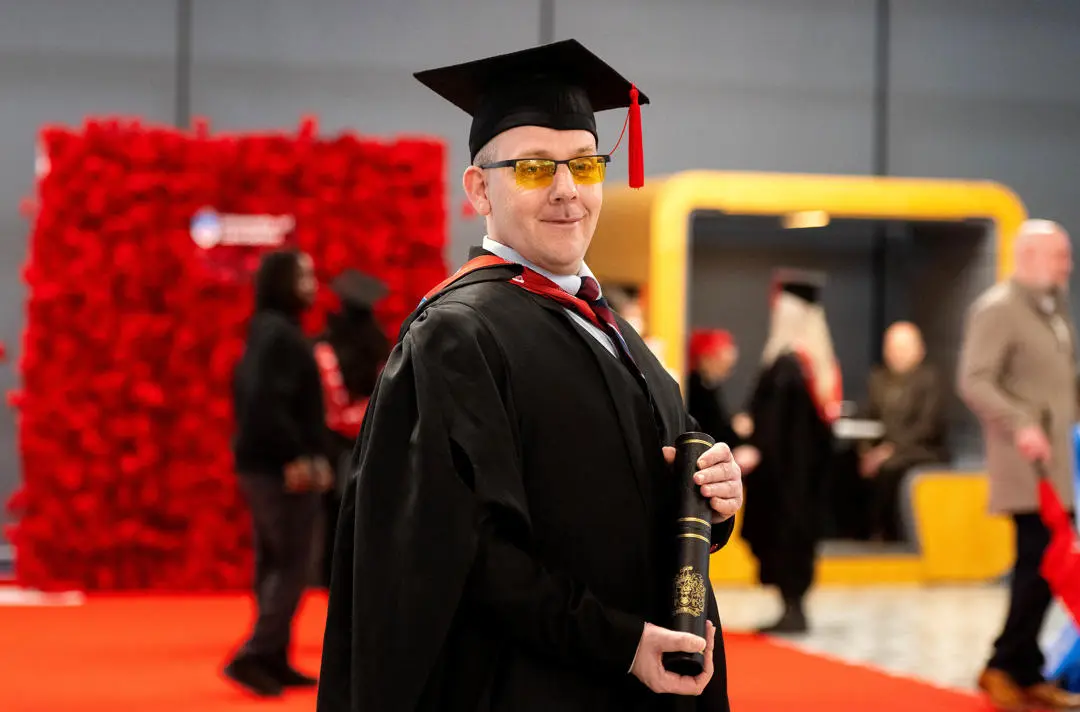RAF veteran overcomes homelessness and neurodiversity diagnosis to graduate